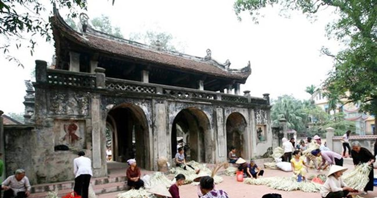 Làng CHUÔNG