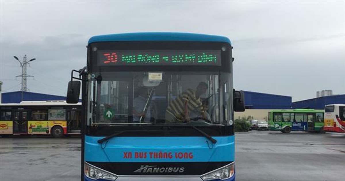 Hà Nội: Thay 16 xe buýt mới trên tuyến 30 (Mai Động - Bến xe Mỹ Đình)