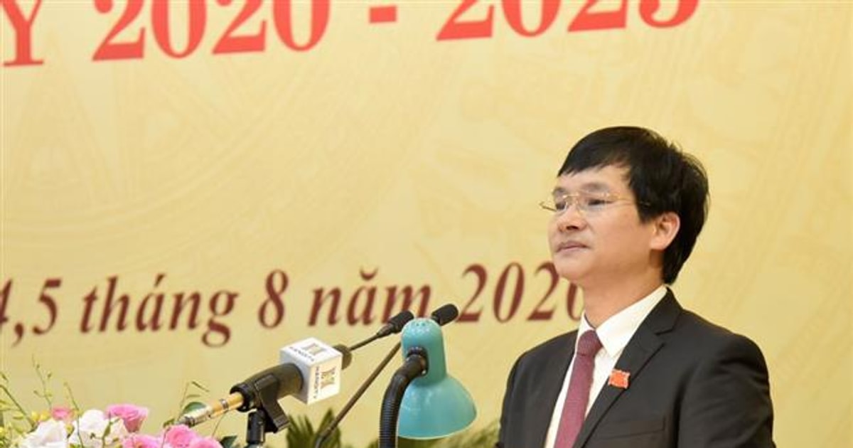 Đồng chí Nguyễn Doãn Hoàn tiếp tục được bầu làm Bí thư Đảng ủy Khối các ...