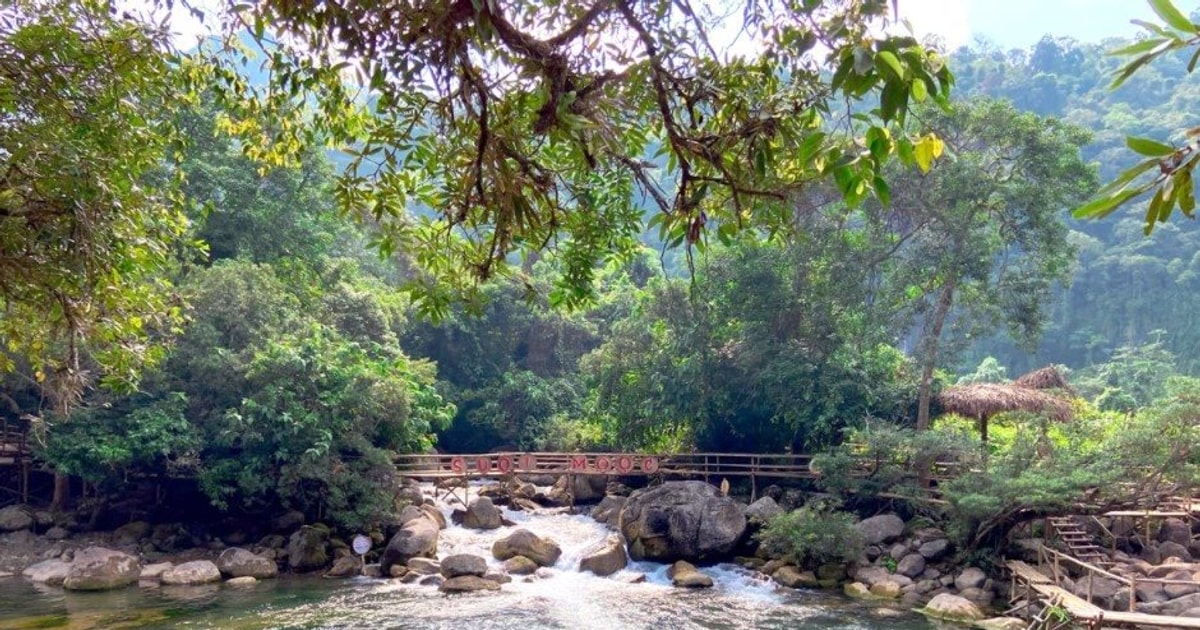 Khu du lịch sinh thái Suối Ngọc - Vua Bà