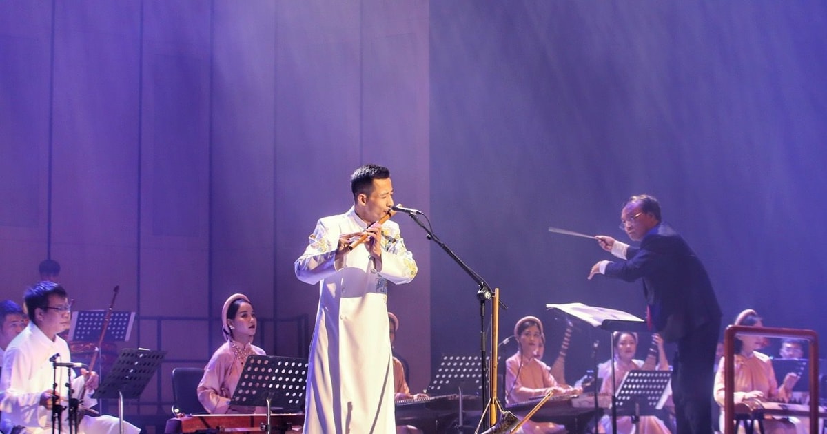 “Sóng nhạc Hồ Gươm xanh” mừng Ngày Âm nhạc Việt Nam